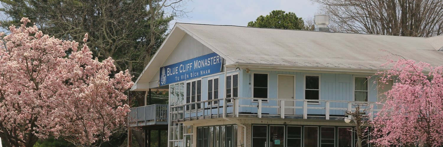 Blue Cliff Monastery – Buddhism in America
