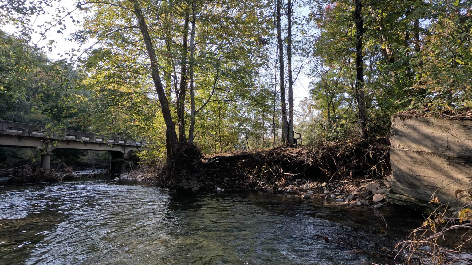 GOING WITH THE FLOW – UNDER THE TYE RIVER – CHUCK’S WONDER WORLD